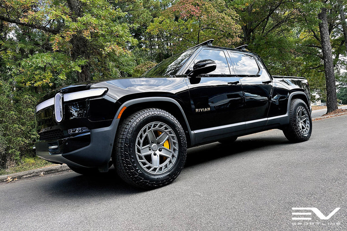 Black Rivian R1T with Anthracite Gray 20" R500 Forged Wheels - EV ...