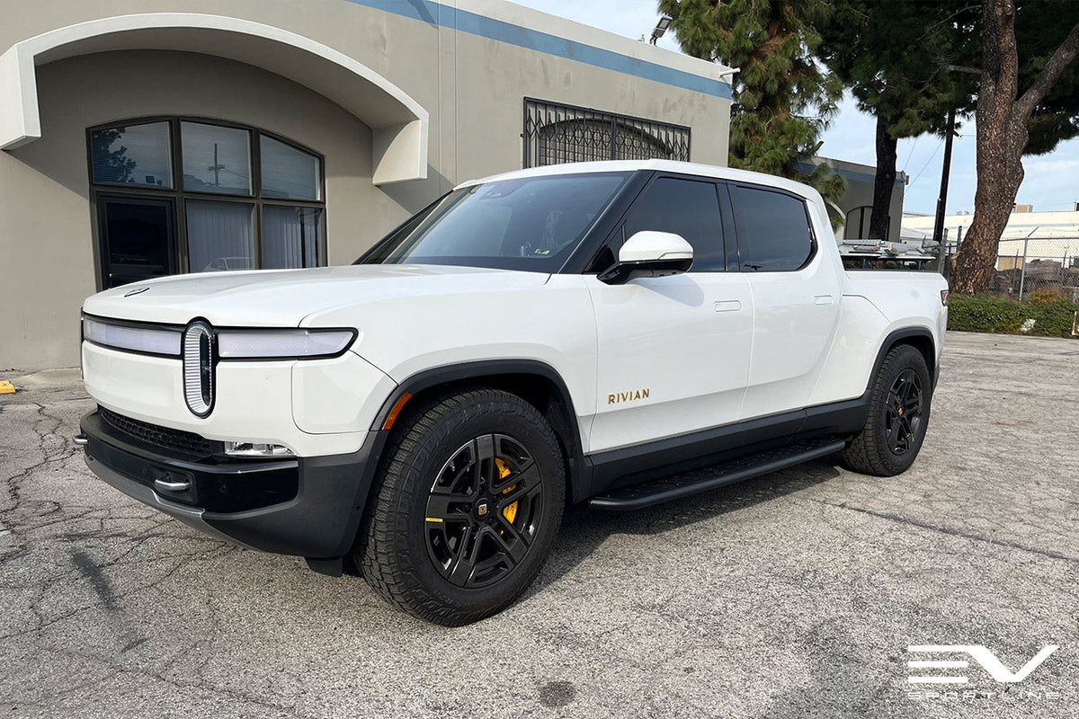 Glacier White Rivian R1T with Triple Slot Running Board - EV Sportline ...