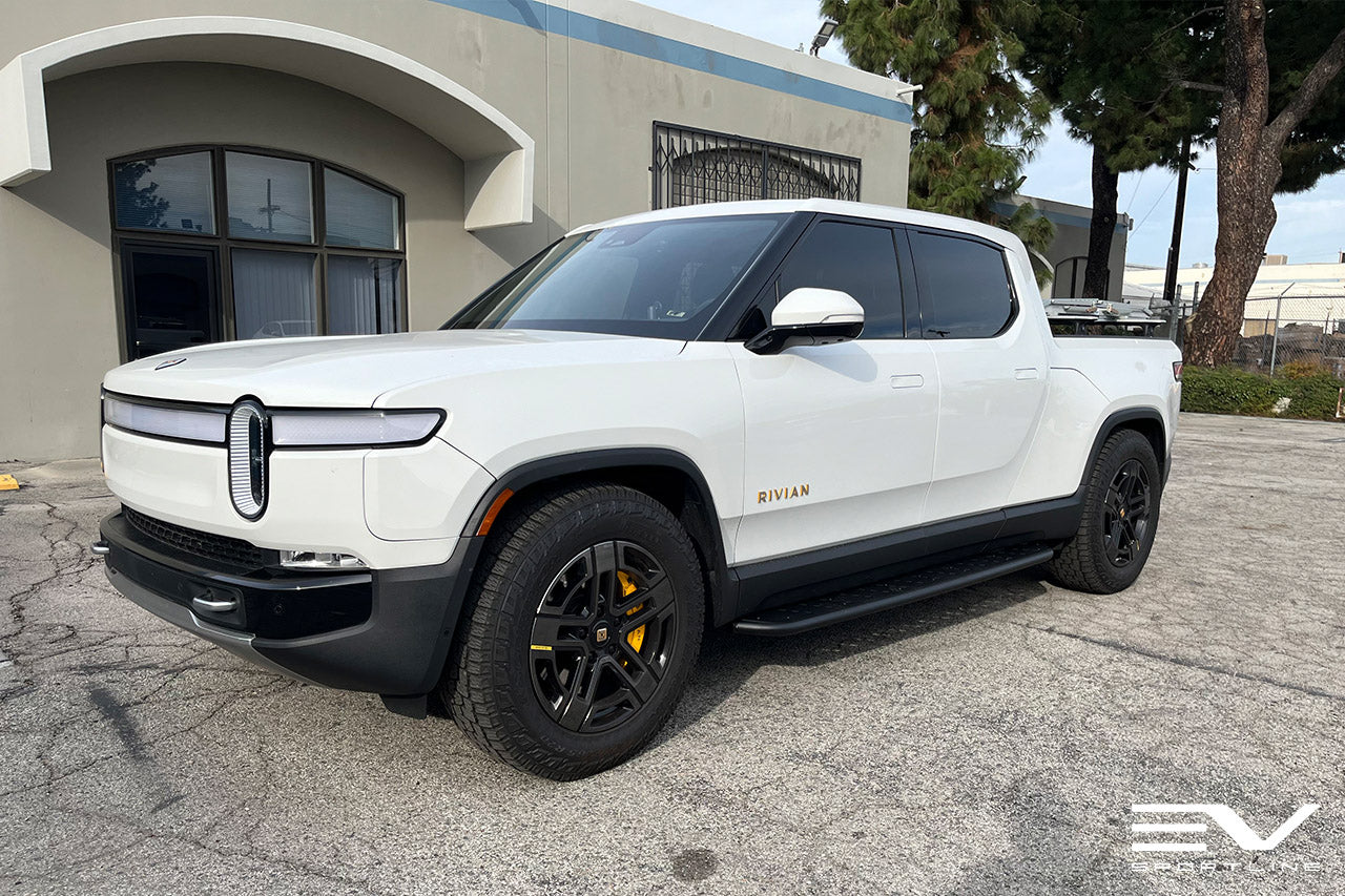 Glacier White Rivian R1T with Triple Slot Running Board - EV Sportline ...