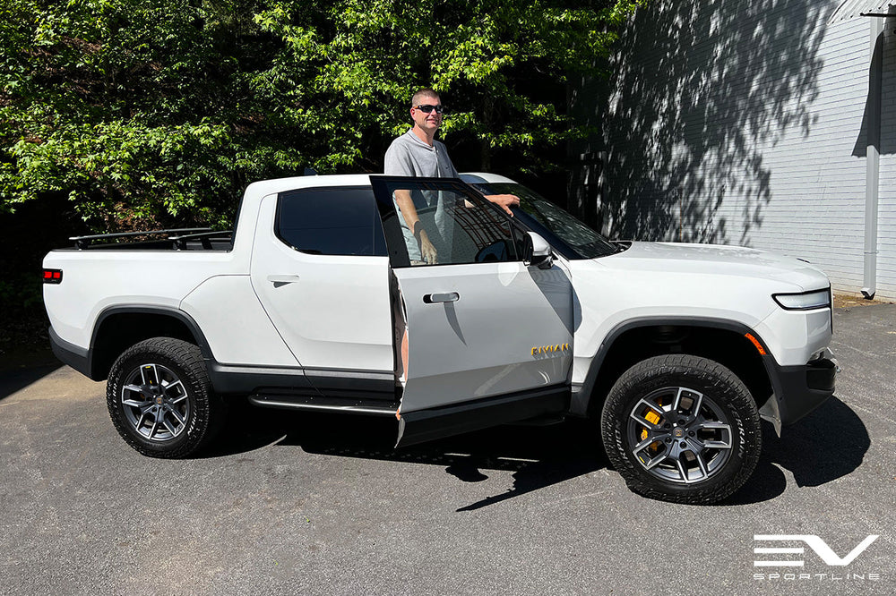 Glacier White Rivian R1T with Triple Square Thread Running Boards - EV ...
