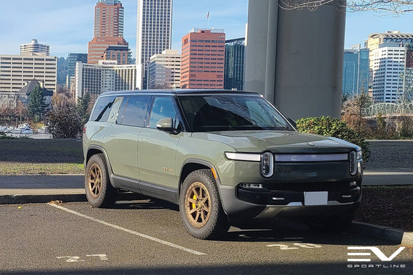 Launch Green Rivian R1S with Adventure Bronze 20" R800 Wheels - EV ...